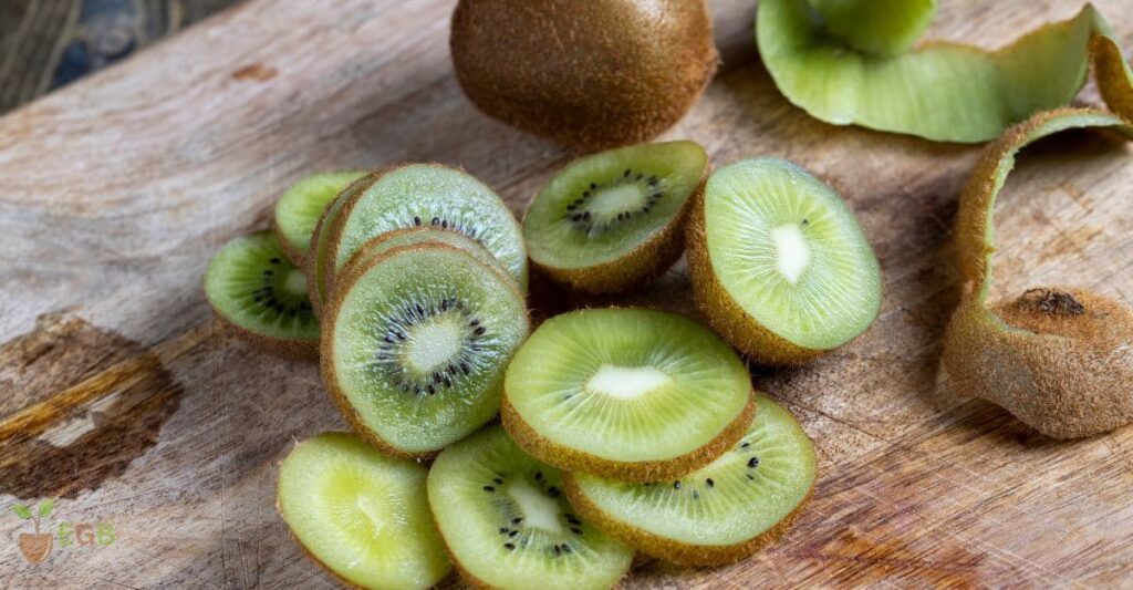 How To Cut A Kiwi Fruit: A Simple Guide For Perfect Slices